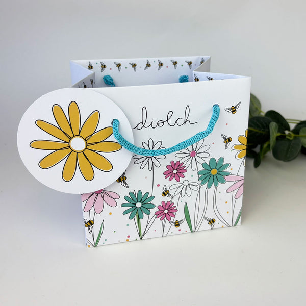 Welsh Diolch Gift Bags | Gift Bags | Adra