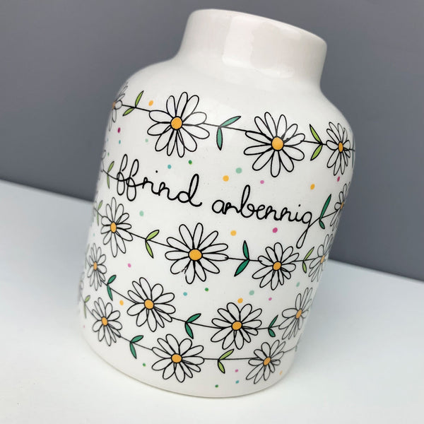 Ffrind arbennig bud vase | Welsh Gifts | Adra